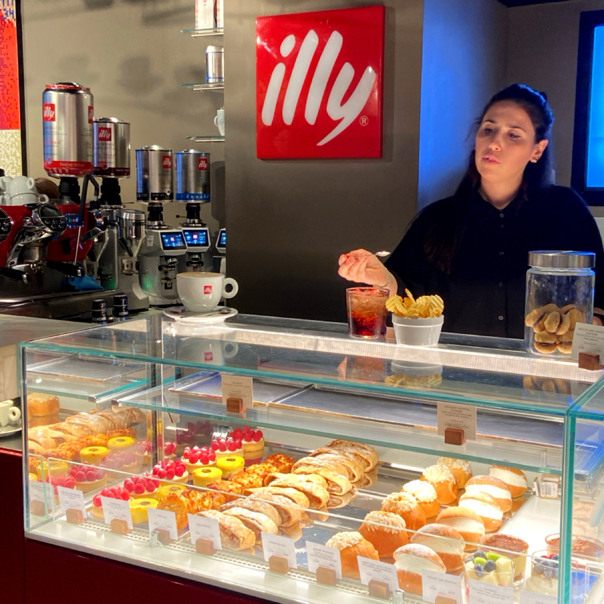illy Caffè | 4-star review by 每個人都在找他的貓 | Coffee shop | Fooday