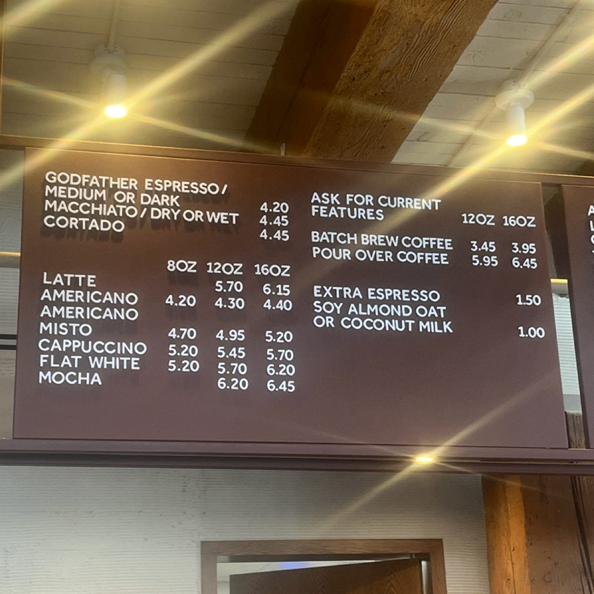 Analog Coffee 的菜單照片在 Fooday 美食社群 | 找餐廳不踩雷，最真實的美食 App