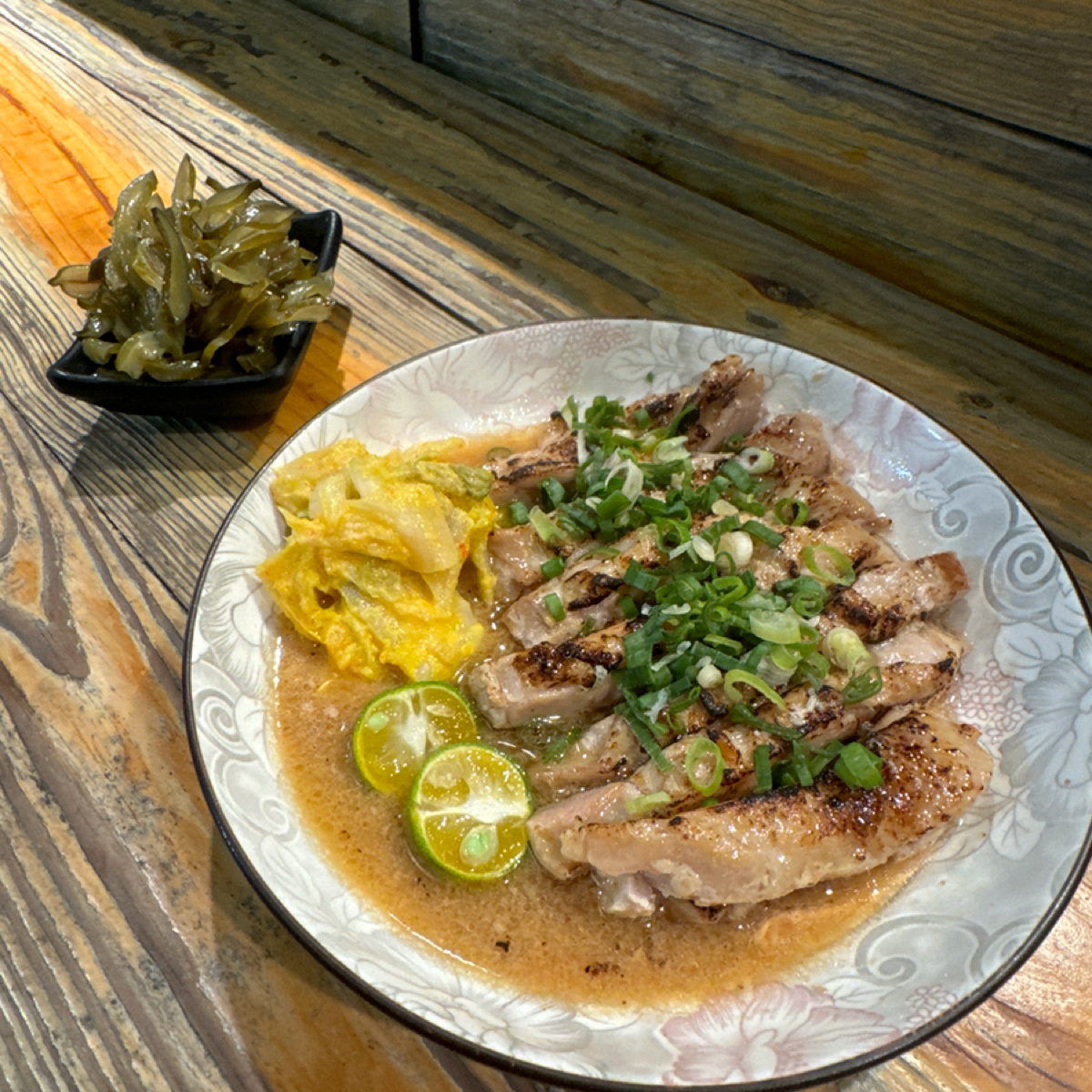 幸花鶏白湯拉麵 新興仁愛店 on Fooday - Your Trusted Food Guide App