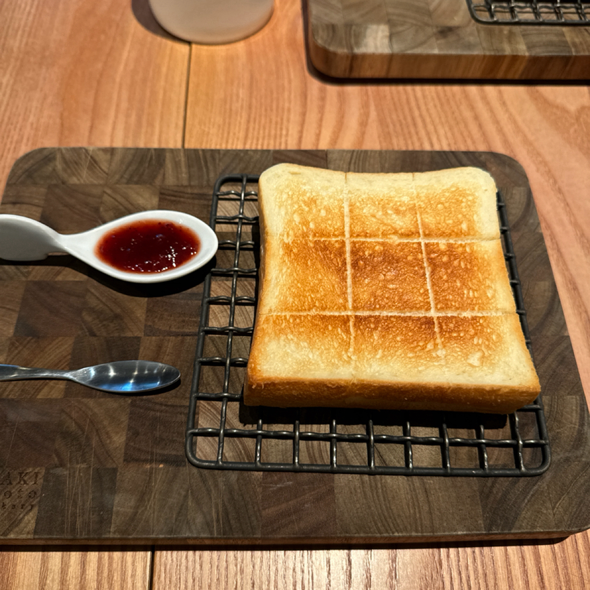 嵜本 高級生吐司專門店 SAKImoto Bakery 台北旗艦店 on Fooday - Your Trusted Food Guide App