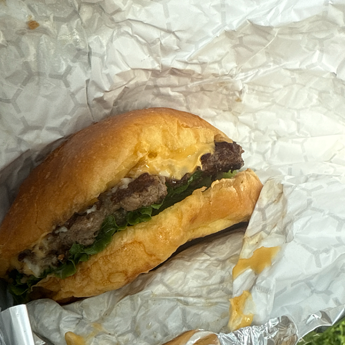 LAWRENCE BURGER 在 Fooday 美食社群 | 找餐廳不踩雷，最真實的美食 App