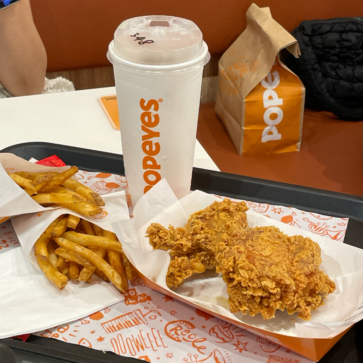 Popeyes Chicken 台北許昌店 | 來自 HIH J 的 4 顆星評論 | 速食店 | 找餐廳用 Fooday