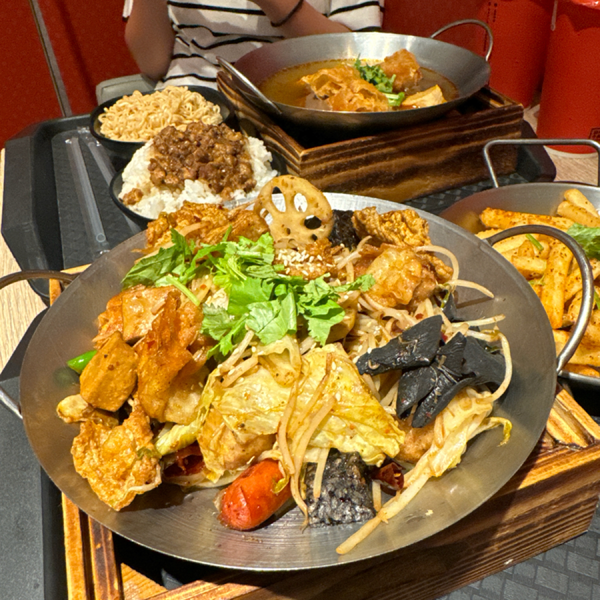 小辛辣 麻辣干鍋 台中美村分舖 のメニューの写真は Fooday - 最も信頼できるグルメアプリに