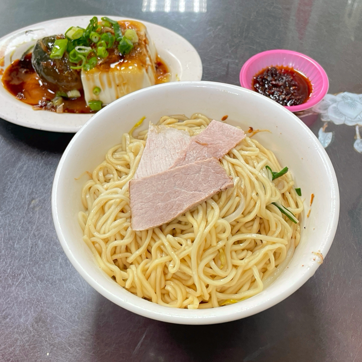 小港寶珠蛋黃麵 | 3.5-star review by HIH J | Noodle shop | Fooday