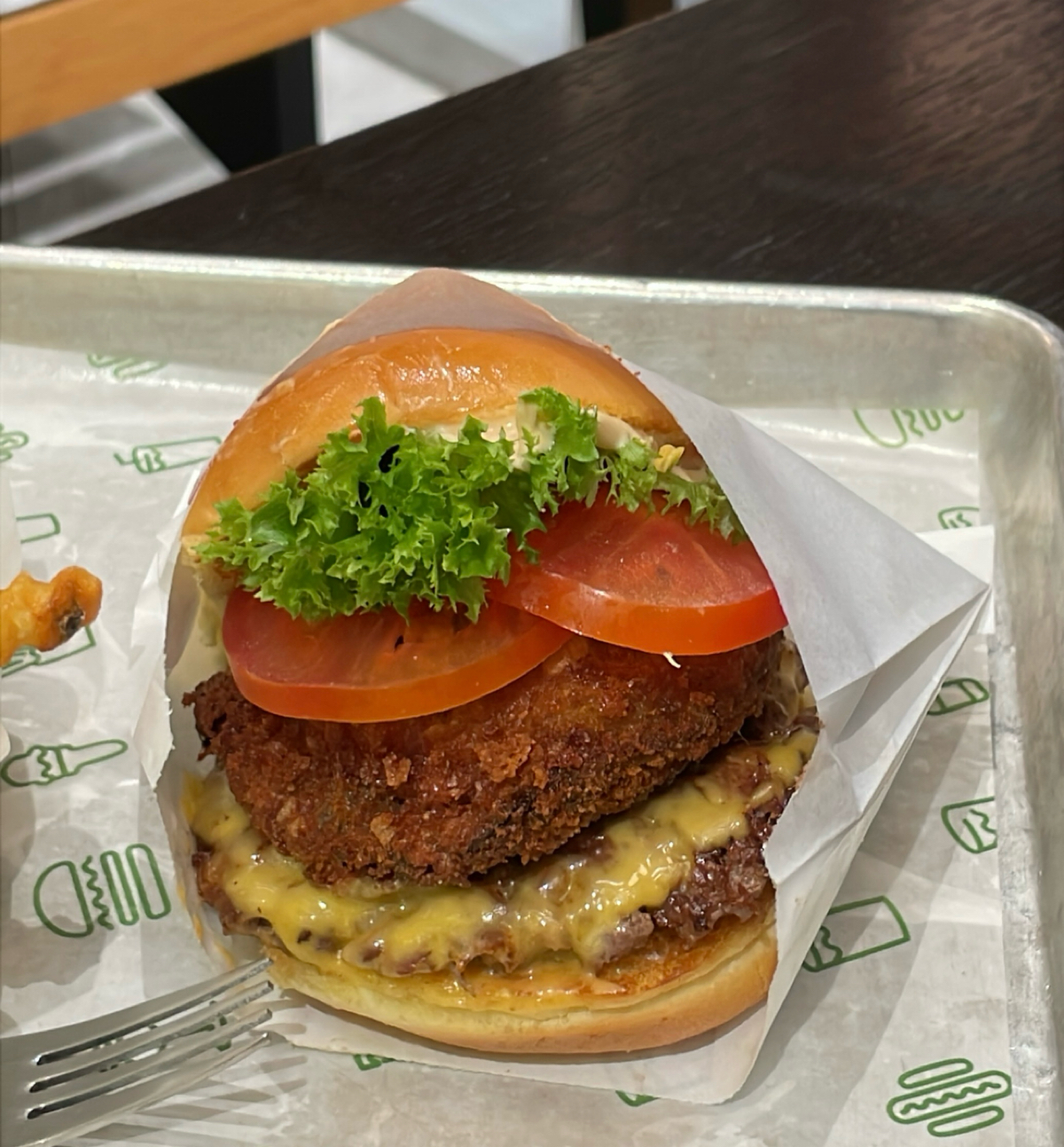 SHAKE SHACK Centum 新世界百貨店 | 來自 HIH J 的 3.5 顆星評論 | 速食店 | 找餐廳用 Fooday
