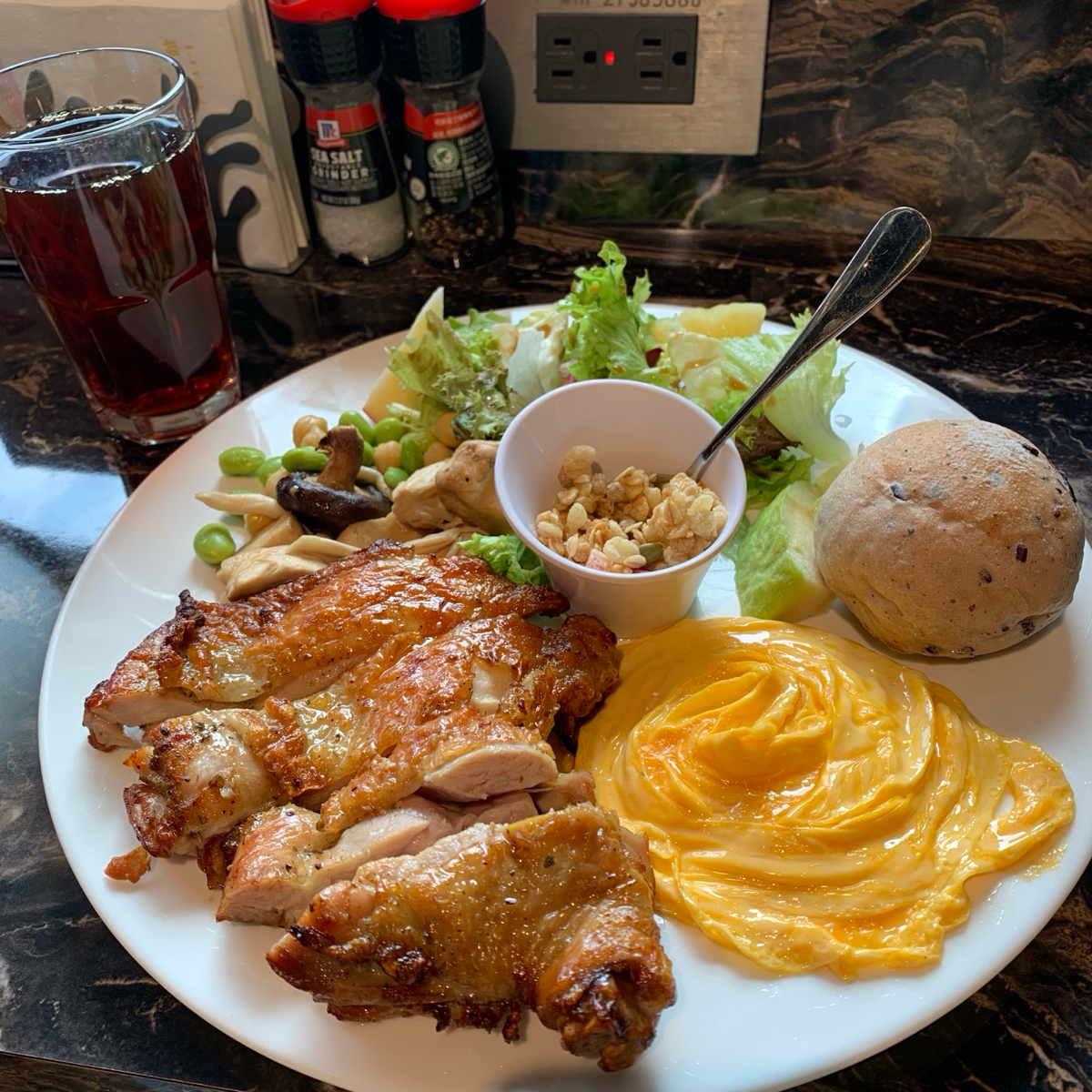 BUNA CAF'E 布納咖啡館 信義館 在 Fooday 美食社群 | 找餐廳不踩雷，最真實的美食 App